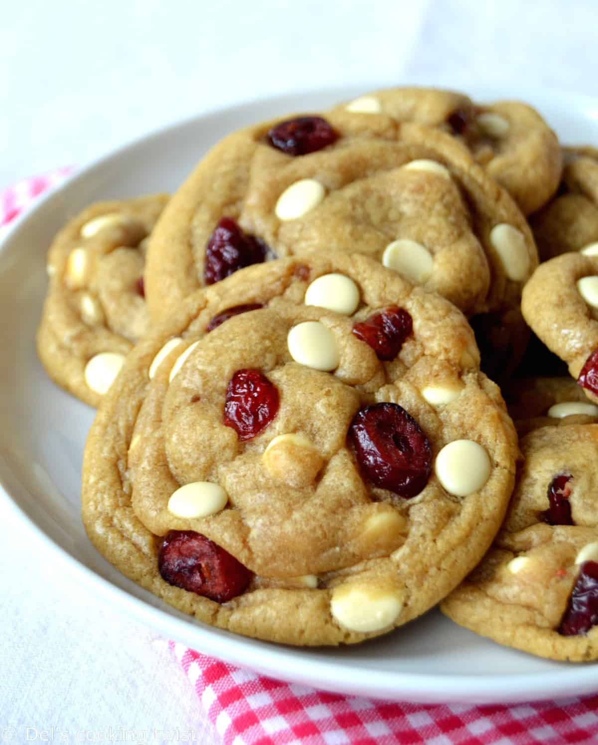 The Best White Chocolate & Cranberry Cookies | Del's cooking twist