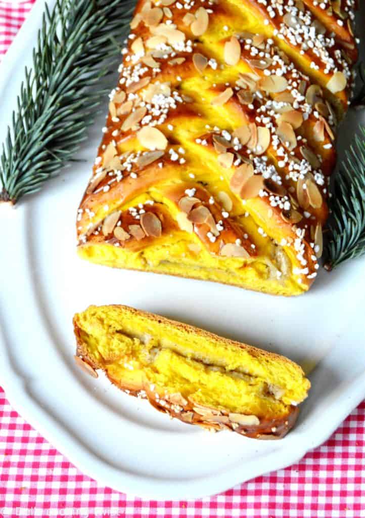 Swedish Saffron Braided Bread with Vanilla Cream - Del's cooking twist