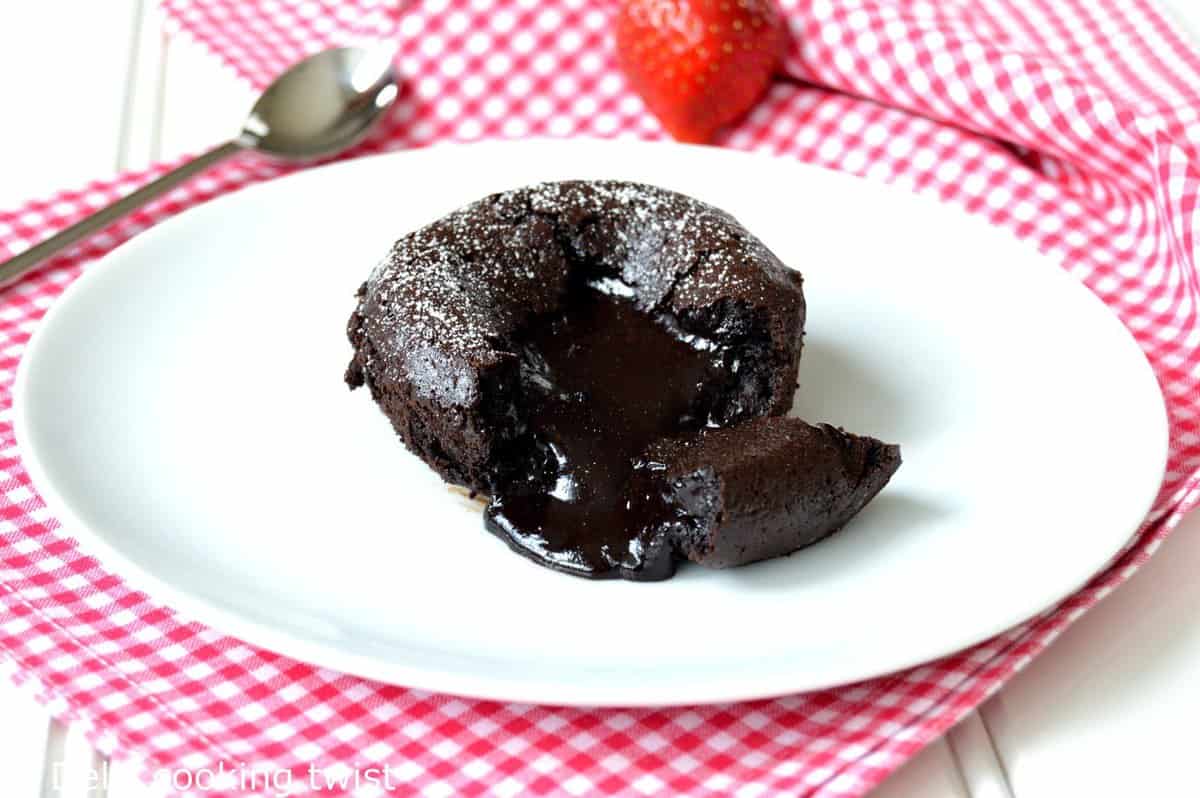 Molten Chocolate Lava Cake - Del's cooking twist