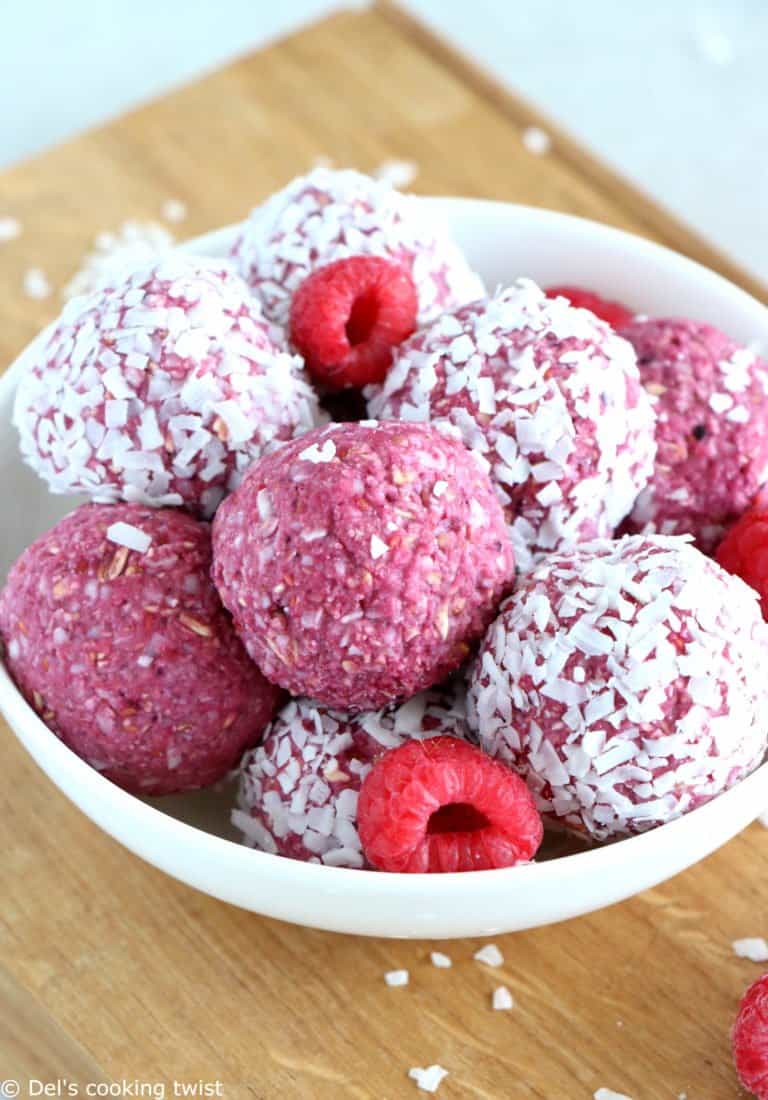 Berry Bliss Balls (raw, vegan, gluten free) - Del's cooking twist