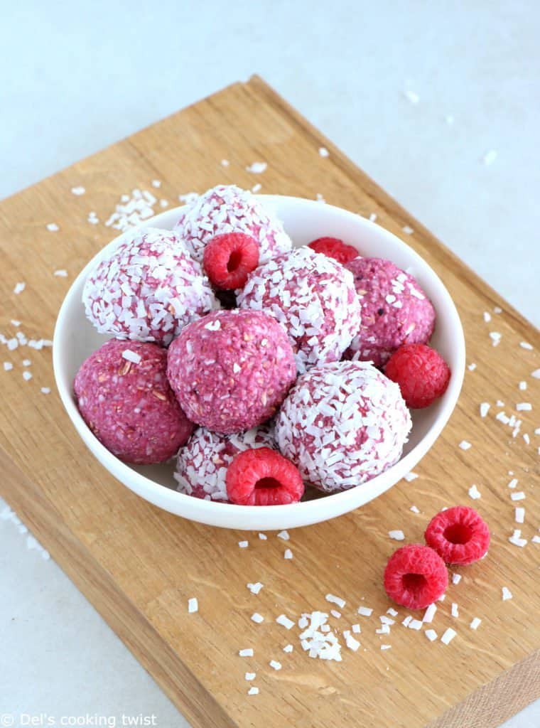 Berry Bliss Balls (raw, vegan, gluten free) - Del's cooking twist