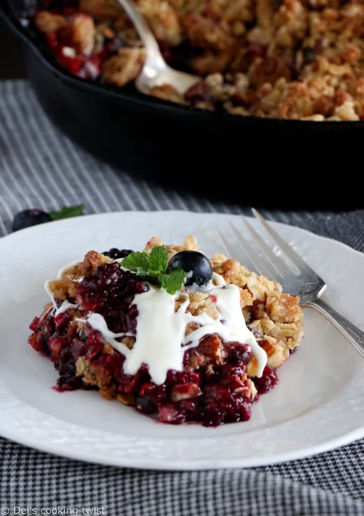 Triple Berry Crisp with White Chocolate Sauce - Del's cooking twist