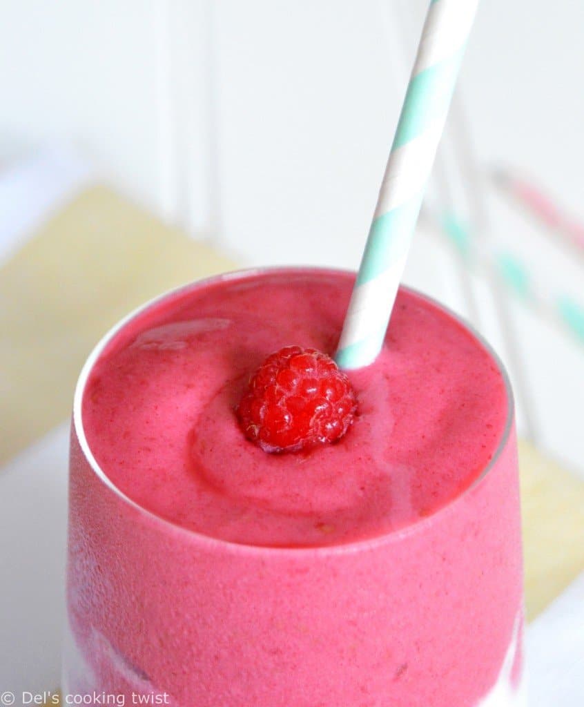 Raspberry Banana Layered Smoothie - Del's cooking twist
