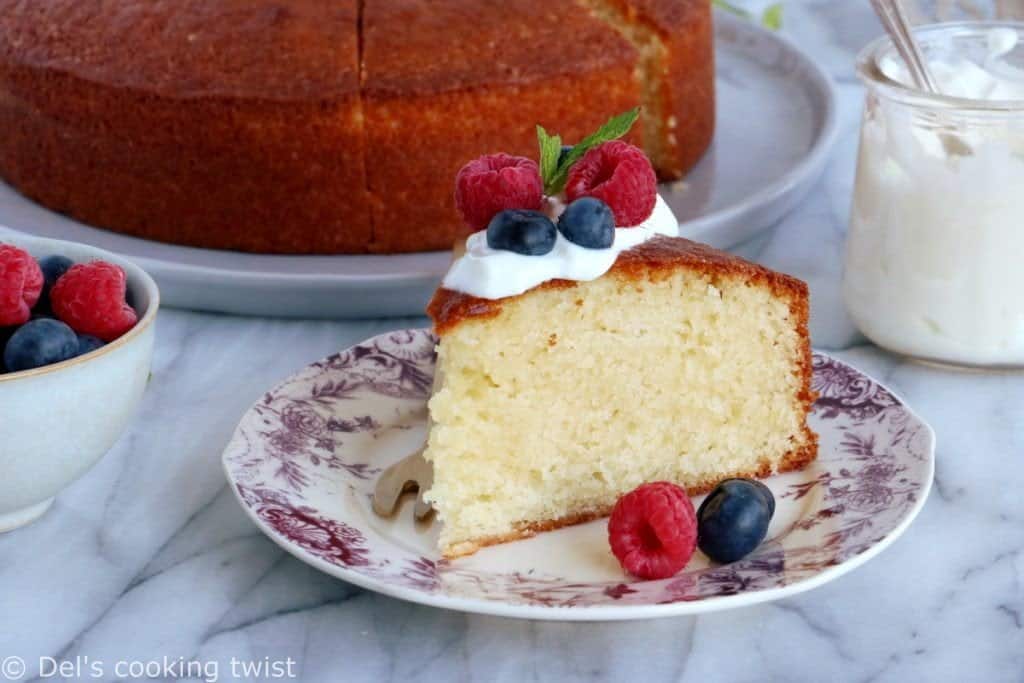French "Gâteau au yaourt" (A No-Measure Cake) - Del's cooking twist