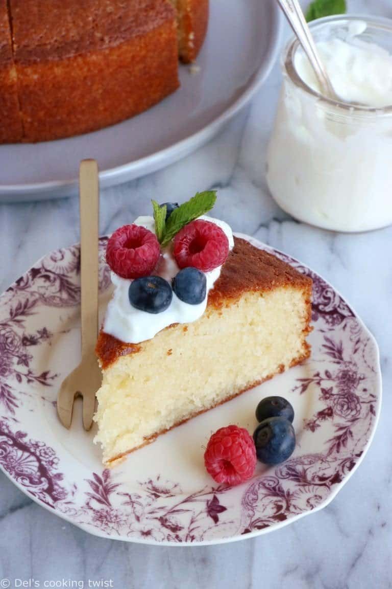French "Gâteau au yaourt" (A No-Measure Cake) - Del's cooking twist