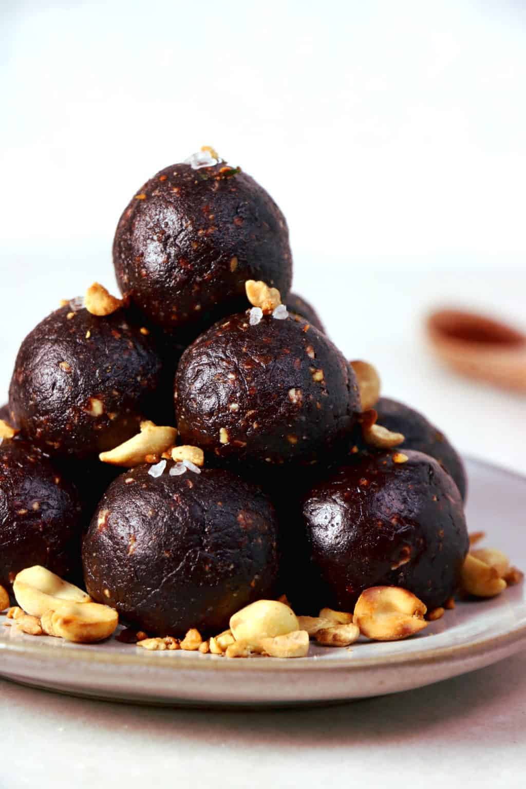 5-Ingredient Snickers Bliss Balls - Del's cooking twist