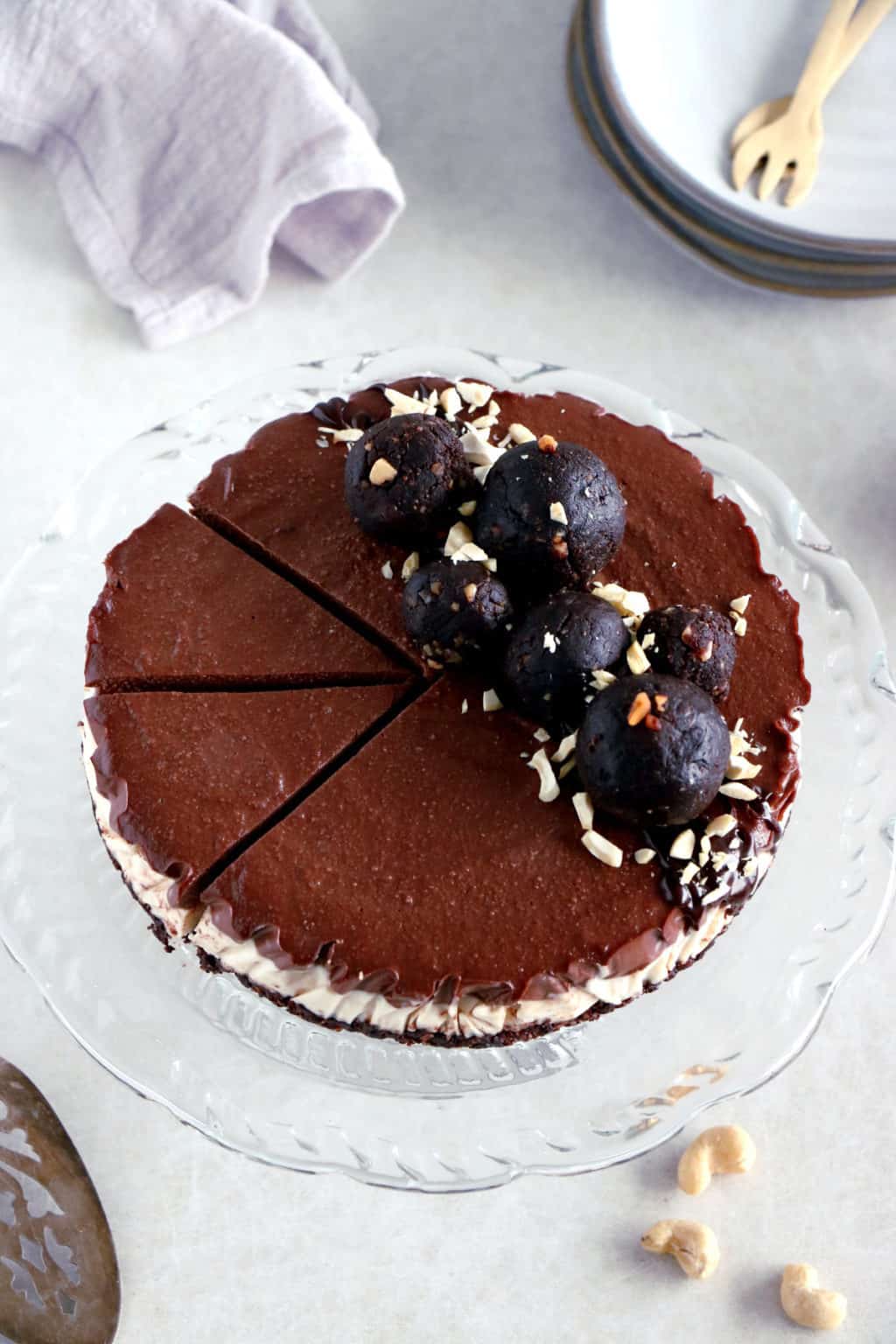 No-Bake Vegan Chocolate Cashew Cheesecake - Del's cooking twist