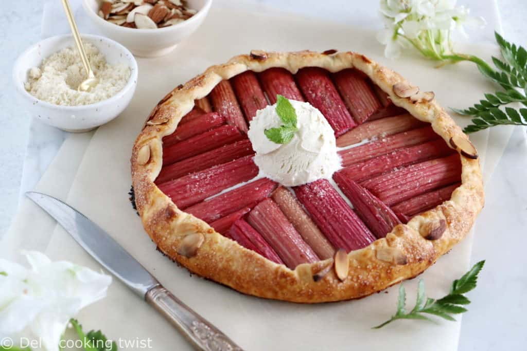 Rustic Geometric Rhubarb Tart - Del's cooking twist