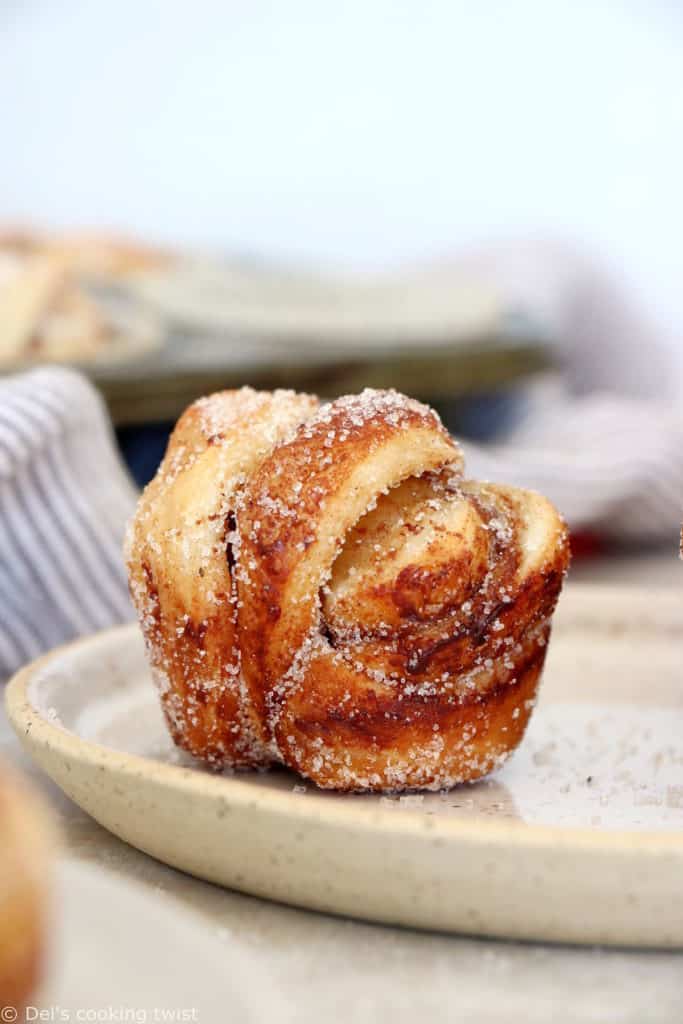 Easy Cinnamon Cardamom Cruffins (With Puff Pastry) - Del's cooking twist