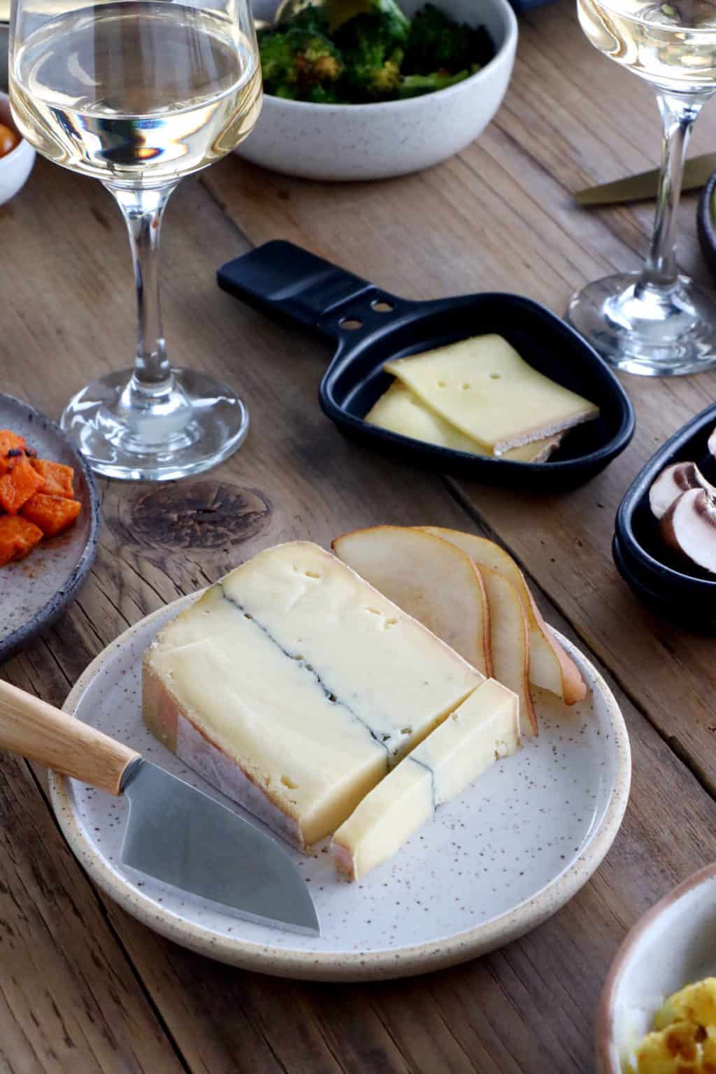 How To Host A Vegetarian Raclette Dinner Party - Del's cooking twist