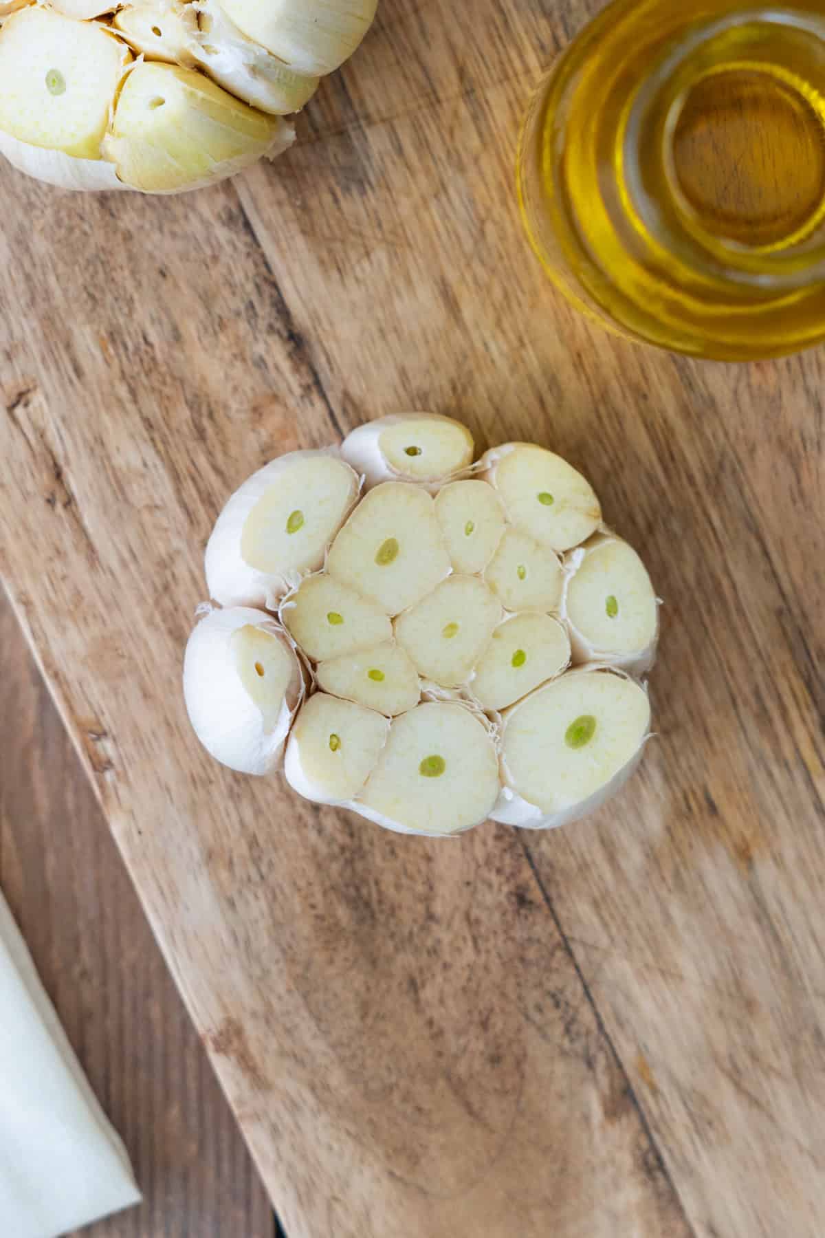 How To Roast Garlic (Roasted Garlic Recipe) - Del's cooking twist