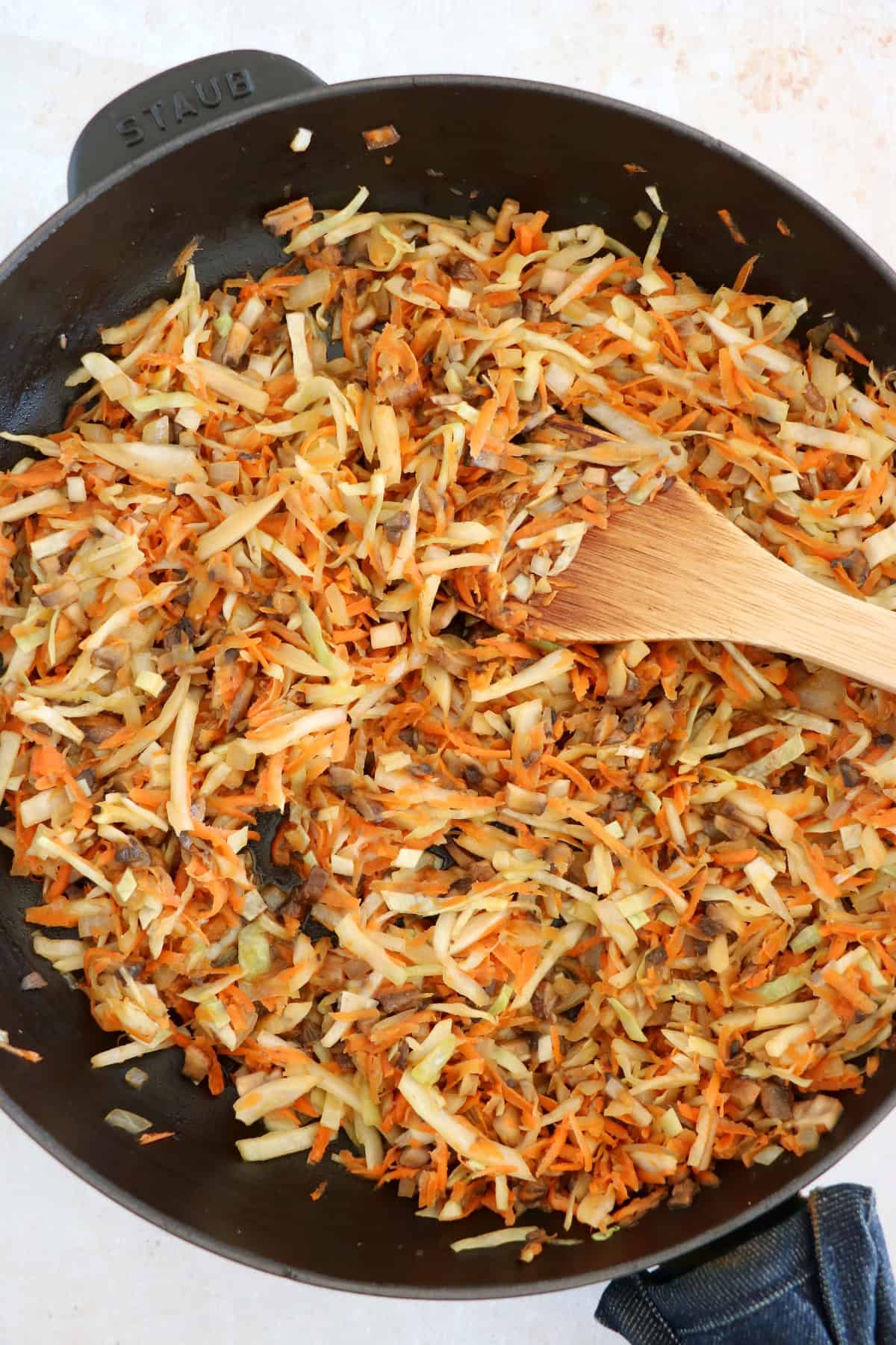 Vegetable Gyoza - Del's cooking twist